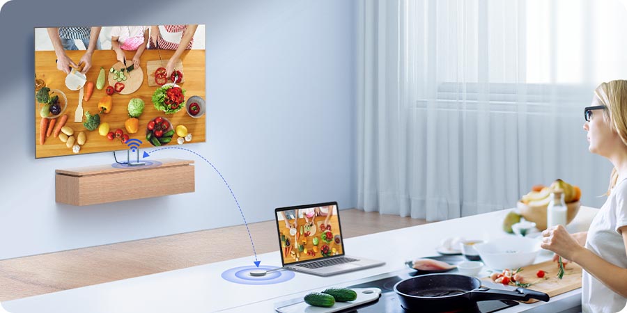 Wireless Screen Mirroring From Small Screen to Big Screen for Easy Coo ...